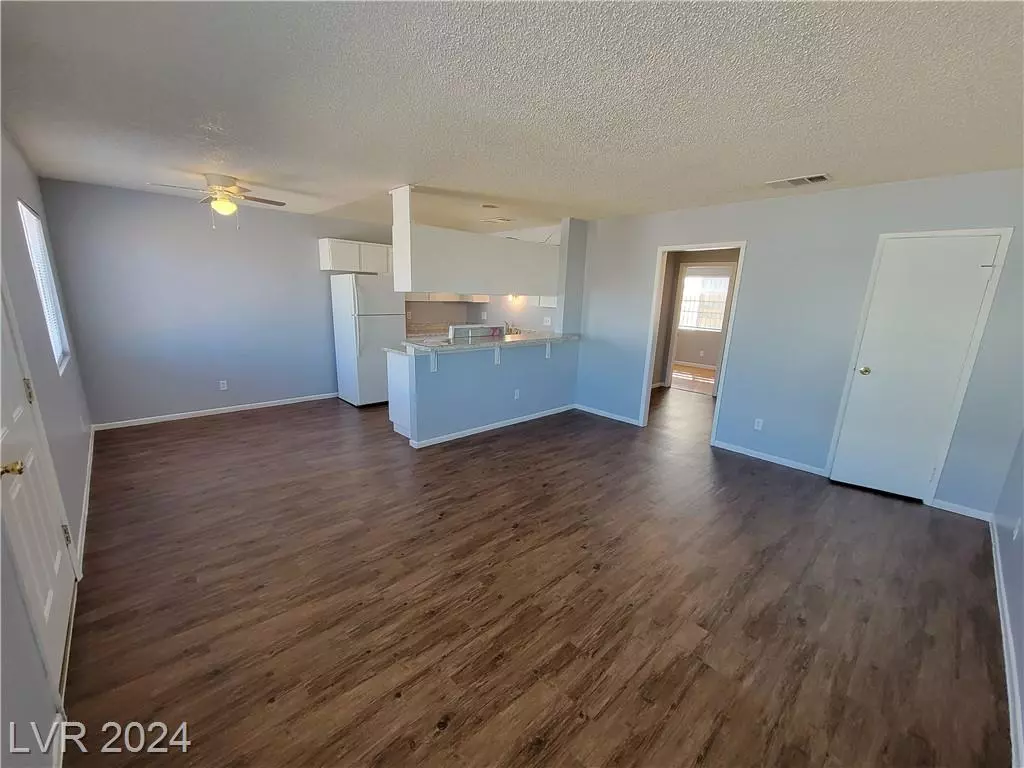 2023 Bassler Street #8 North Las Vegas, NV 89030-0203 - Monarch ...